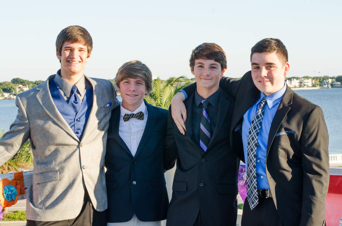 Fun and Fabulous Homecoming Party Back to School Party Ideas | Photo 15 ...