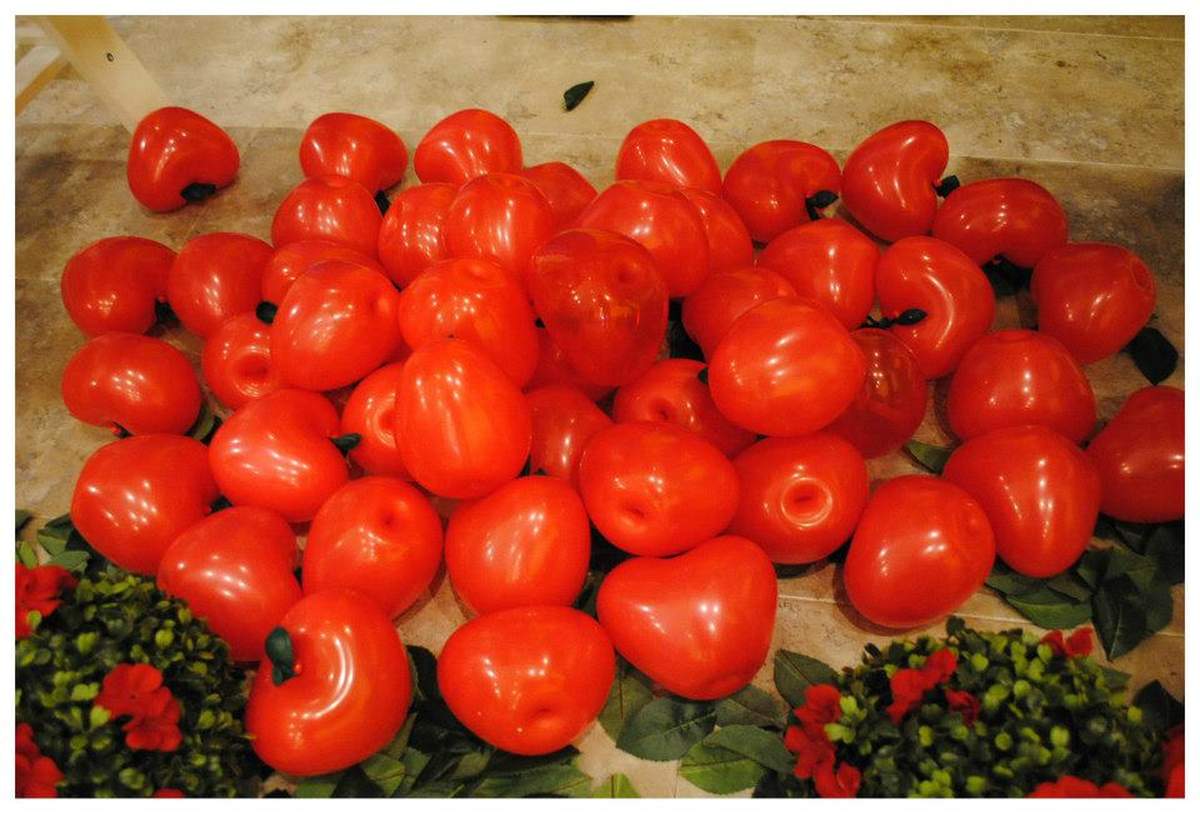 Snow White Cocktail Party Ideas | Photo 2 of 37 | Catch My Party