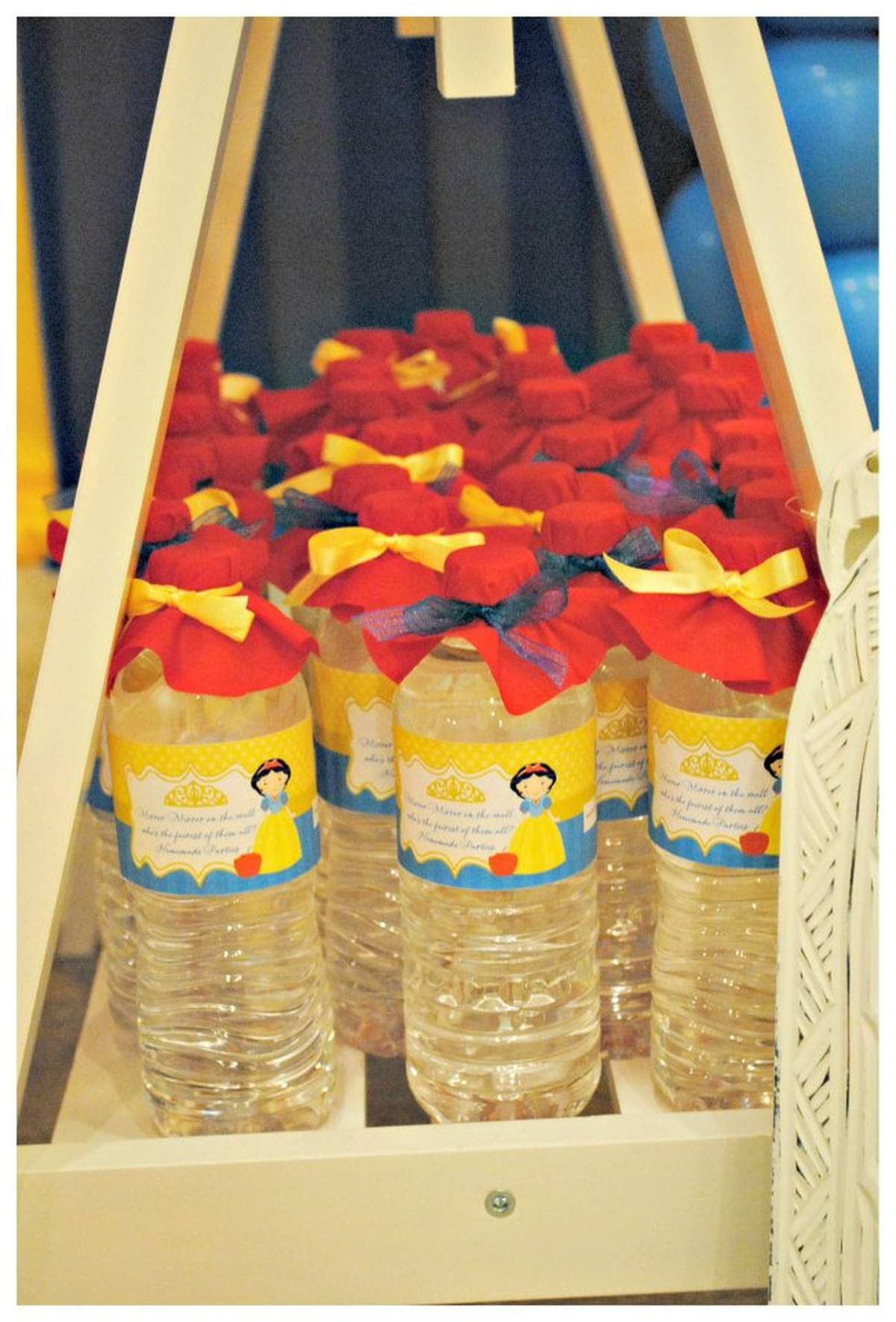 Snow White Cocktail Party Ideas | Photo 2 of 37 | Catch My Party