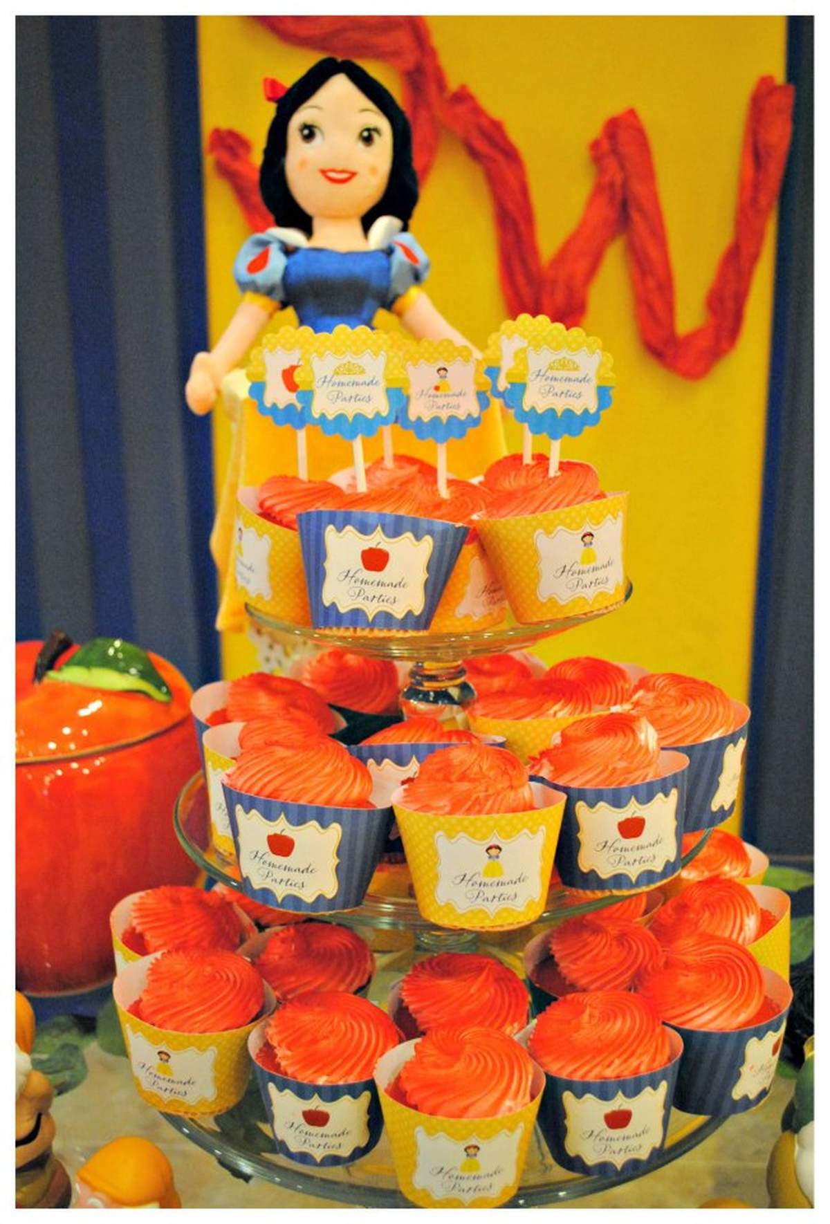 Snow White Cocktail Party Ideas | Photo 2 of 37 | Catch My Party