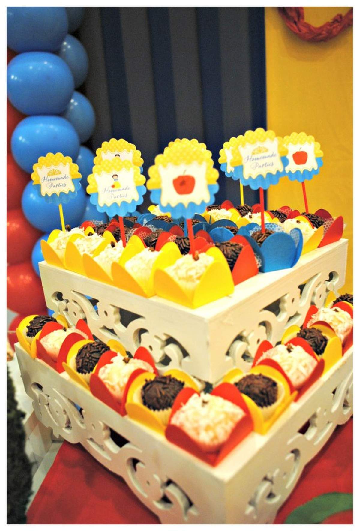 Snow White Cocktail Party Ideas | Photo 2 of 37 | Catch My Party