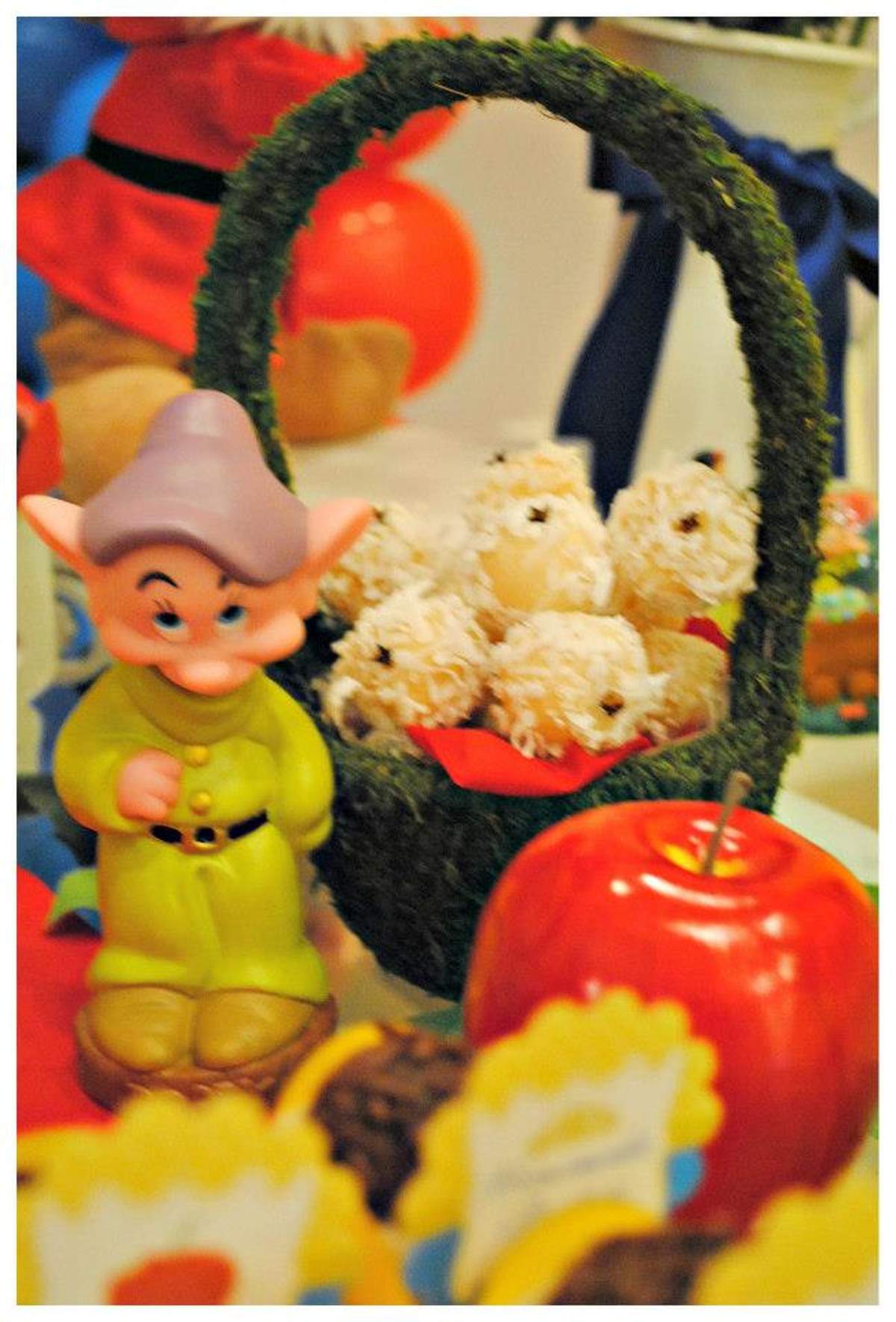 Snow White Cocktail Party Ideas | Photo 2 of 37 | Catch My Party