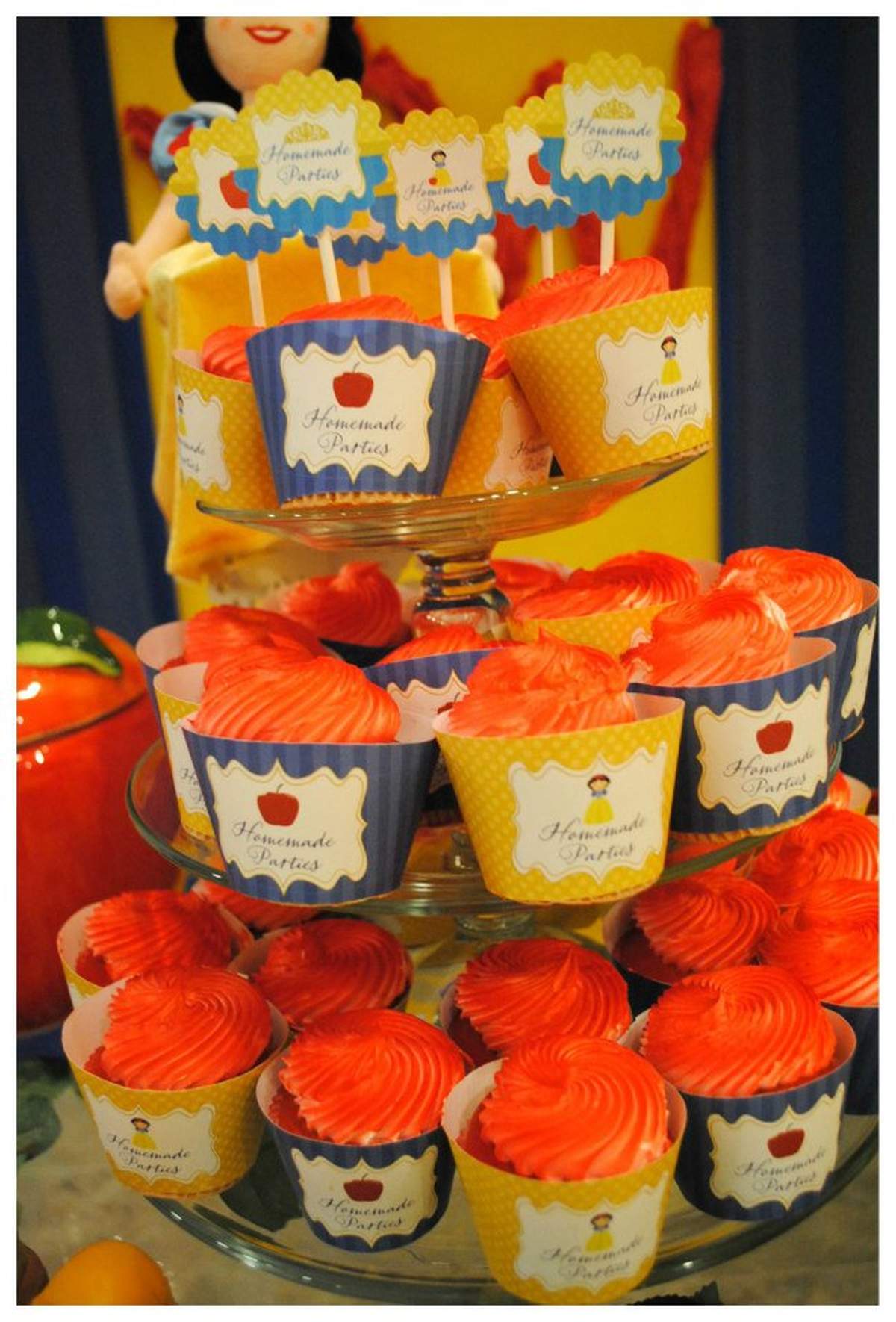 Snow White Cocktail Party Ideas | Photo 2 of 37 | Catch My Party