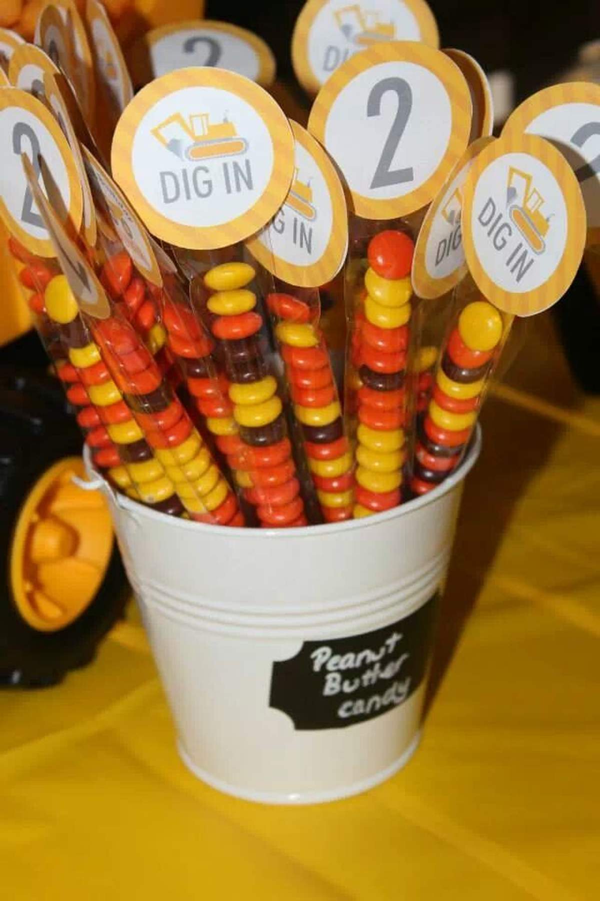 trucks and diggers / construction Birthday Party Ideas | Photo 7 of 16 ...