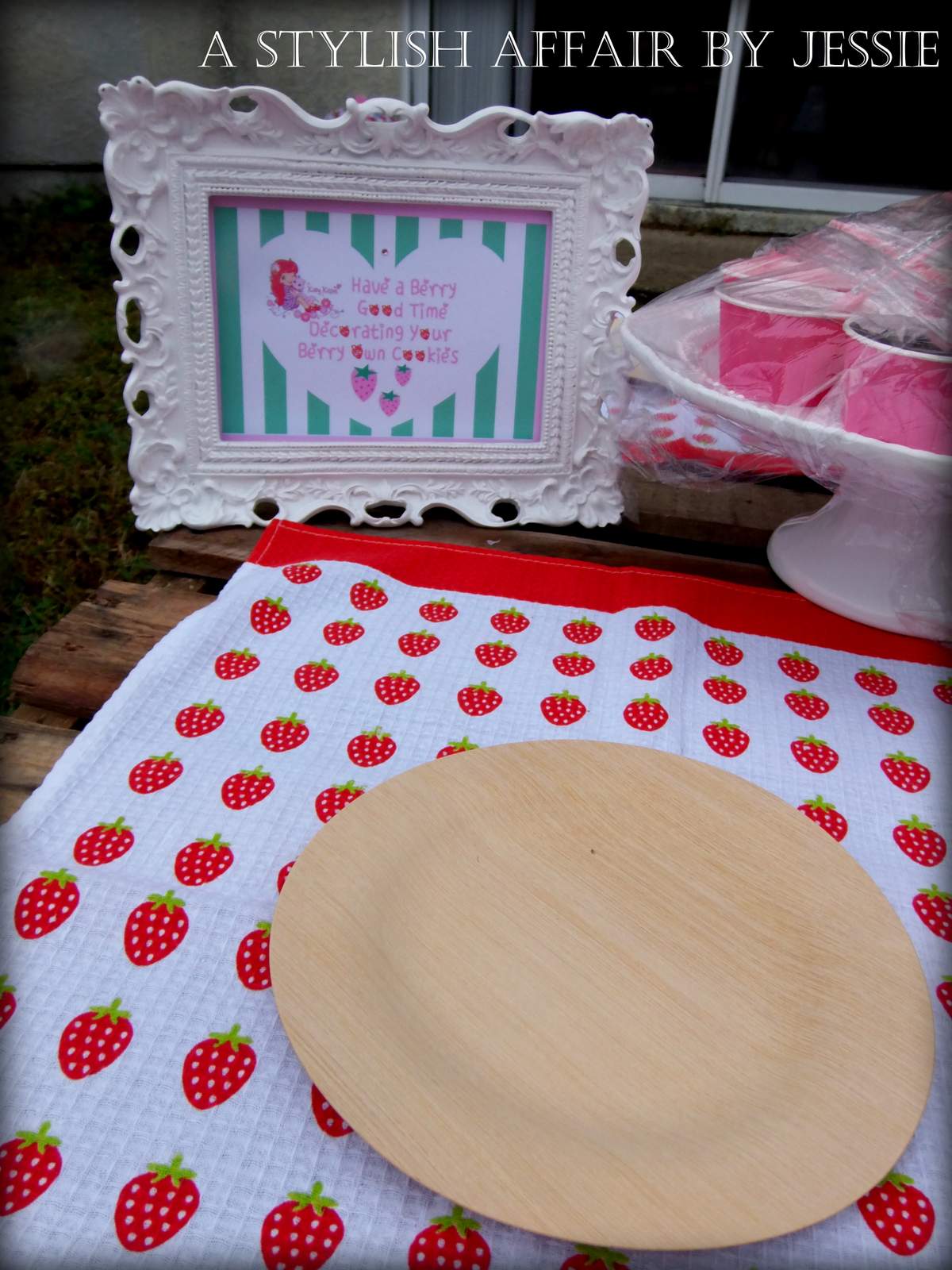 Strawberry Shortcake Birthday Party Ideas | Photo 1 of 40 | Catch My Party