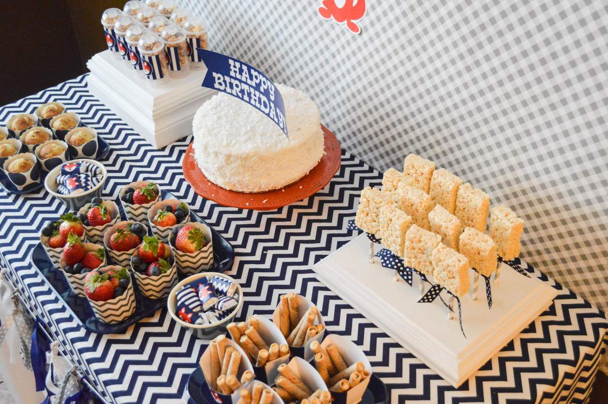 Fox Theme Birthday Party Ideas | Photo 7 of 20 | Catch My Party