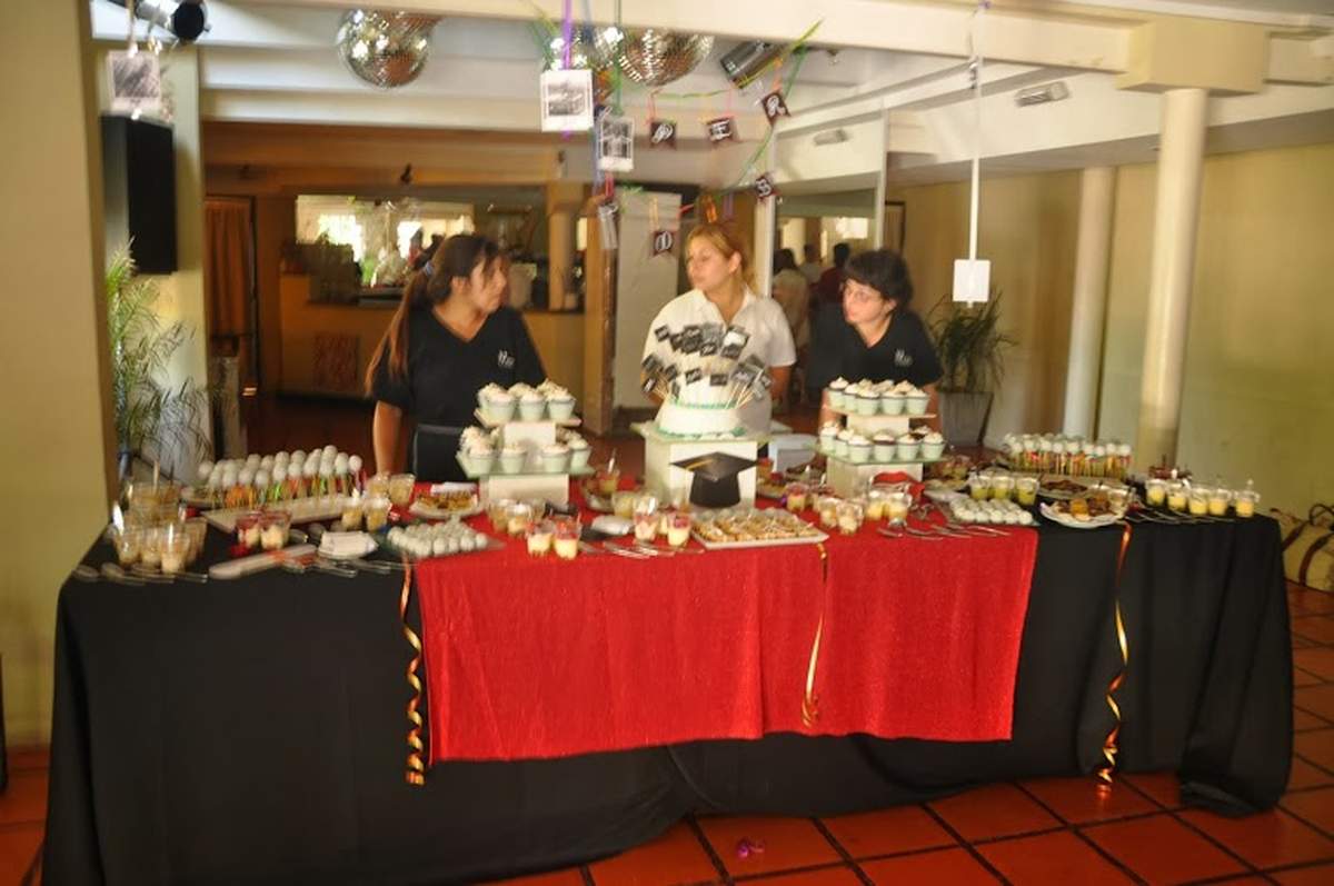 Graduation Graduation/End of School Party Ideas | Photo 8 of 11 | Catch ...