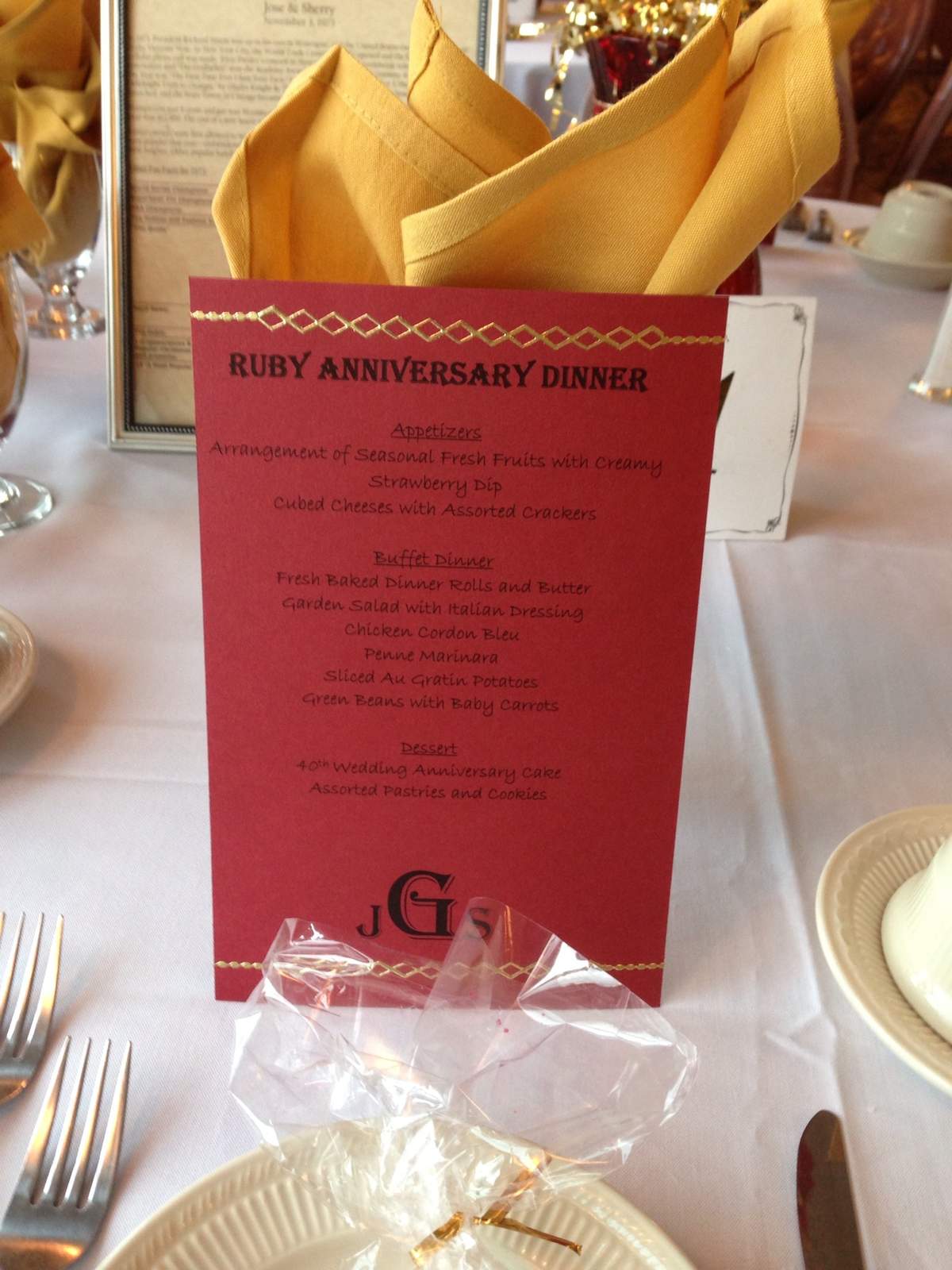 Ruby Anniversary Wedding Party Ideas | Photo 1 of 13 | Catch My Party