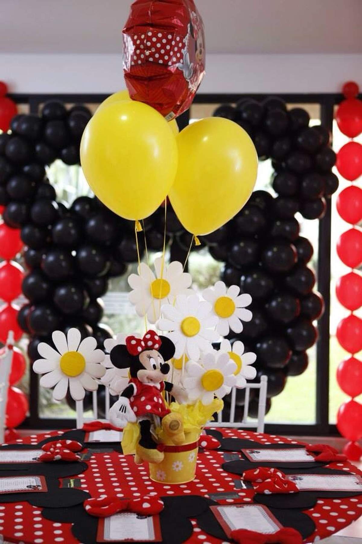 Minnie Mouse Polka dots Birthday Party Ideas | Photo 4 of 7 | Catch My Party