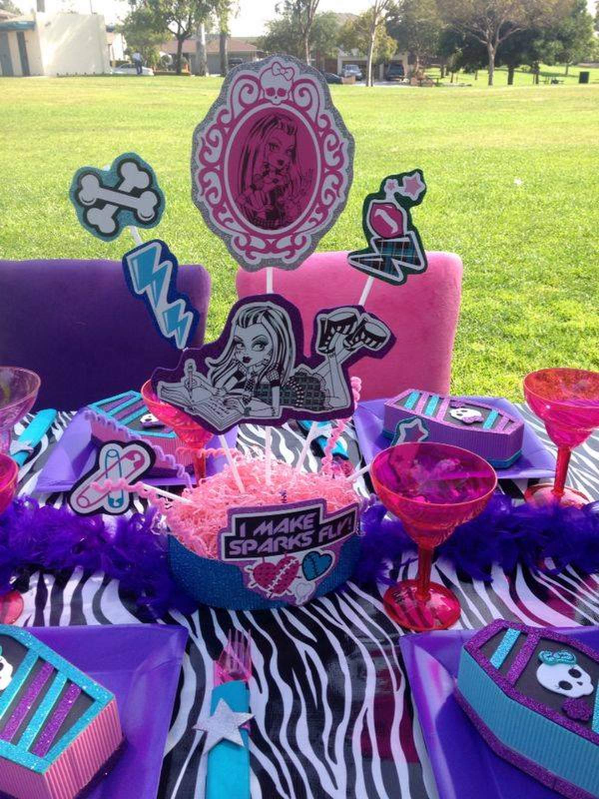 Monster High Birthday Party Ideas | Photo 1 of 25 | Catch My Party