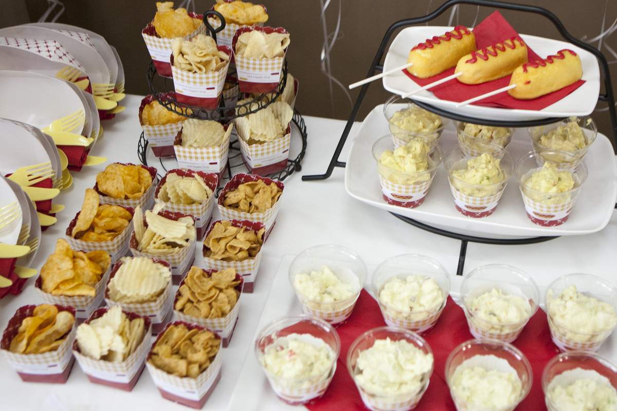 Hot Diggity Dog Summer Party Ideas | Photo 35 of 62 | Catch My Party