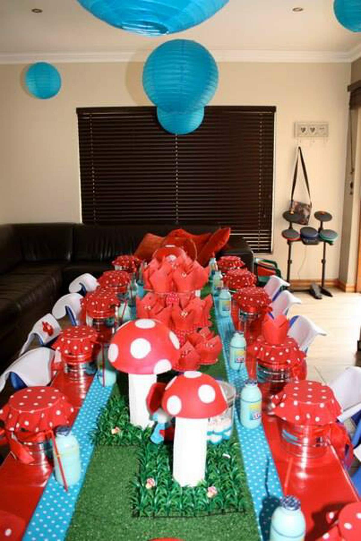 Smurfs Birthday Party Ideas | Photo 3 of 5 | Catch My Party
