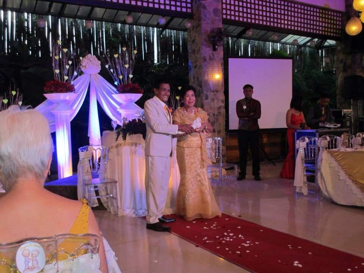 Golden wedding Wedding Party Ideas | Photo 64 of 79 | Catch My Party