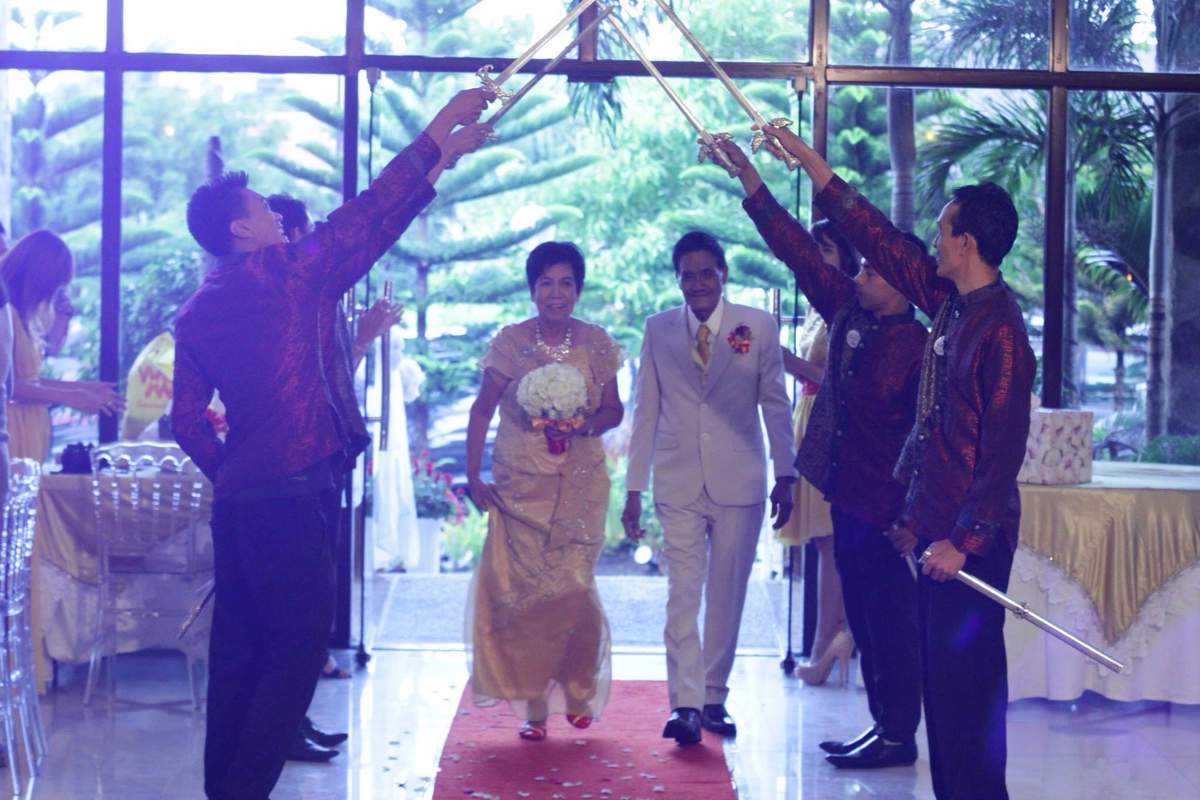 Golden wedding Wedding Party Ideas | Photo 64 of 79 | Catch My Party