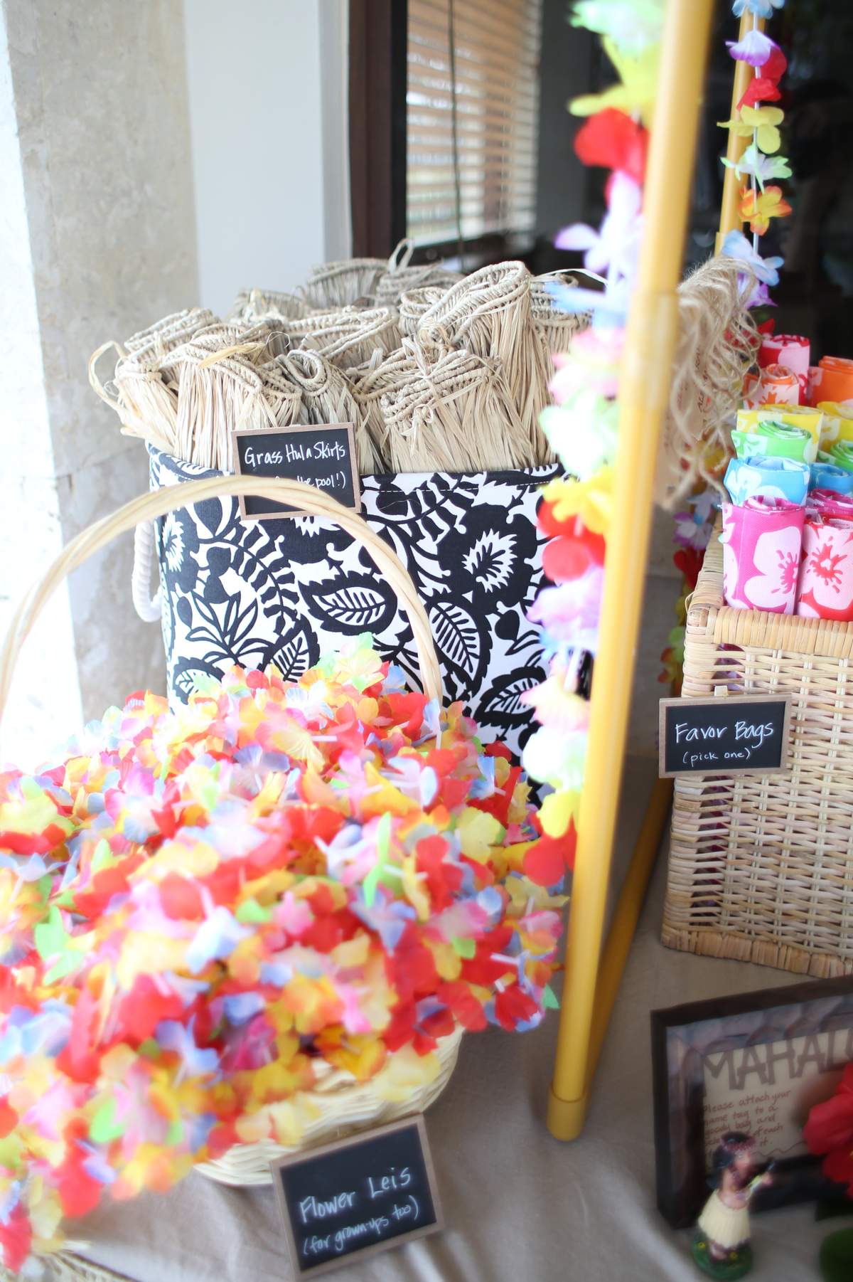 Hula Girl Birthday Party Ideas | Photo 3 of 29 | Catch My Party