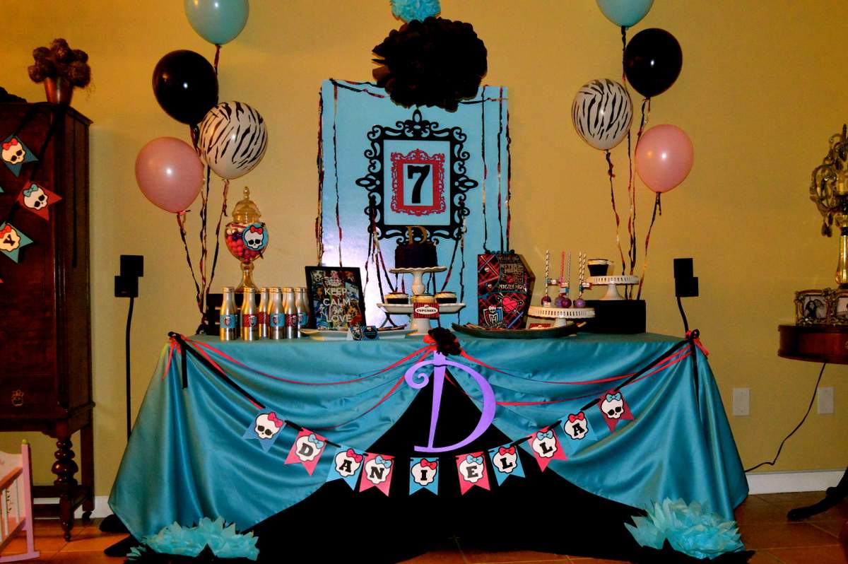 Monster High Birthday Party Ideas | Photo 14 of 23 | Catch My Party