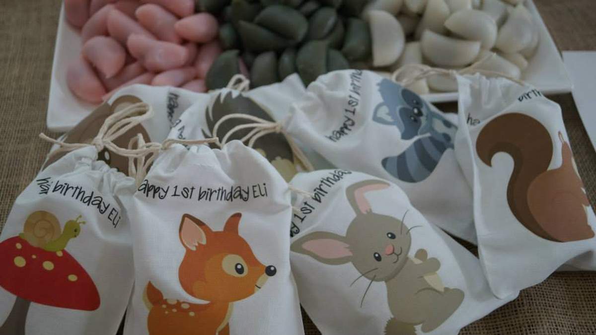 Woodland Animals Birthday Party Ideas | Photo 13 of 31 | Catch My Party
