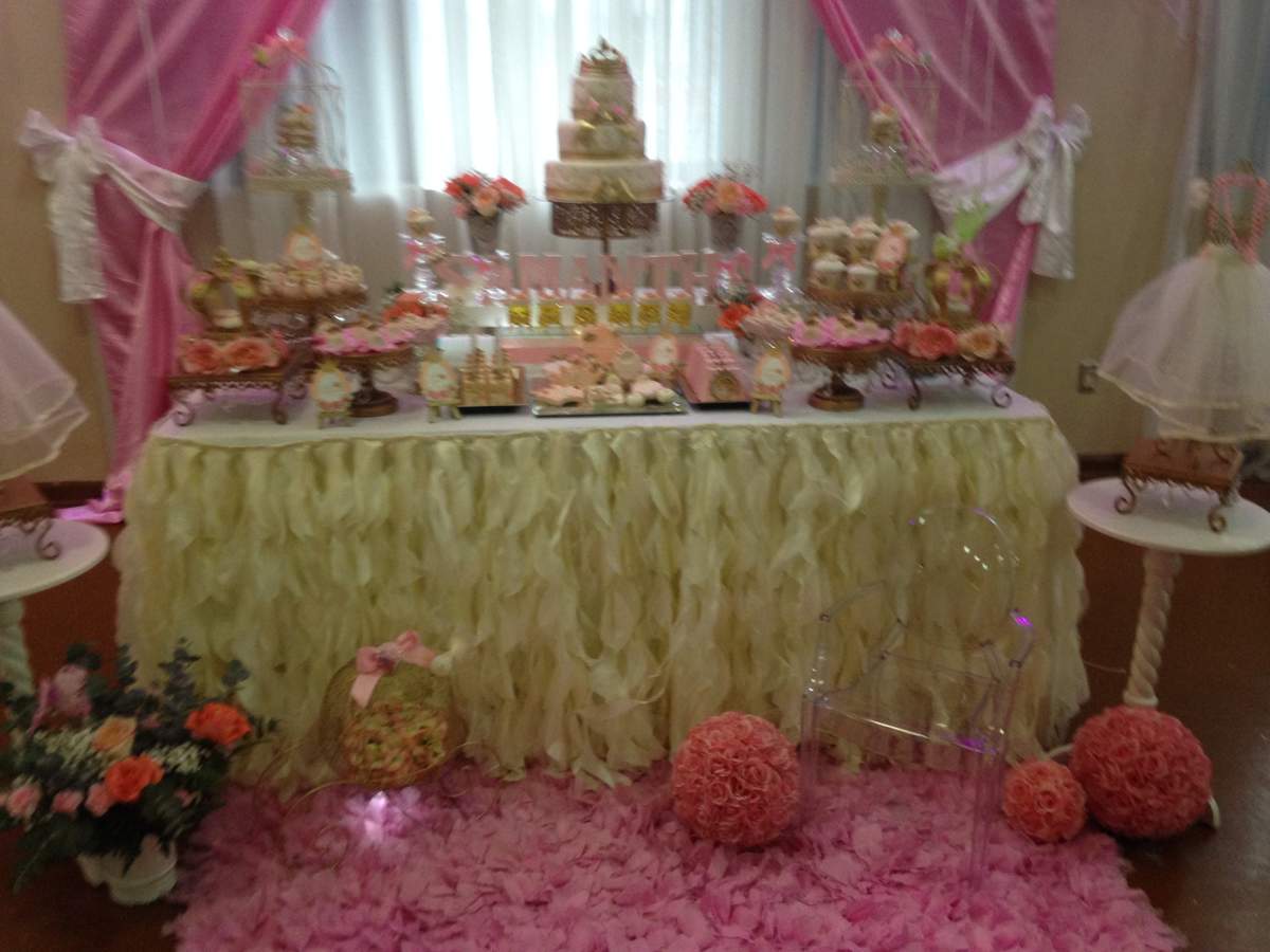 Little Princess Birthday Party Ideas | Photo 5 of 94 | Catch My Party