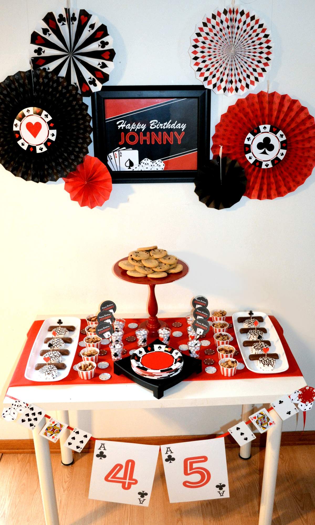 Casino / Birthday "Johnny's 45th Poker Party" | Catch My Party