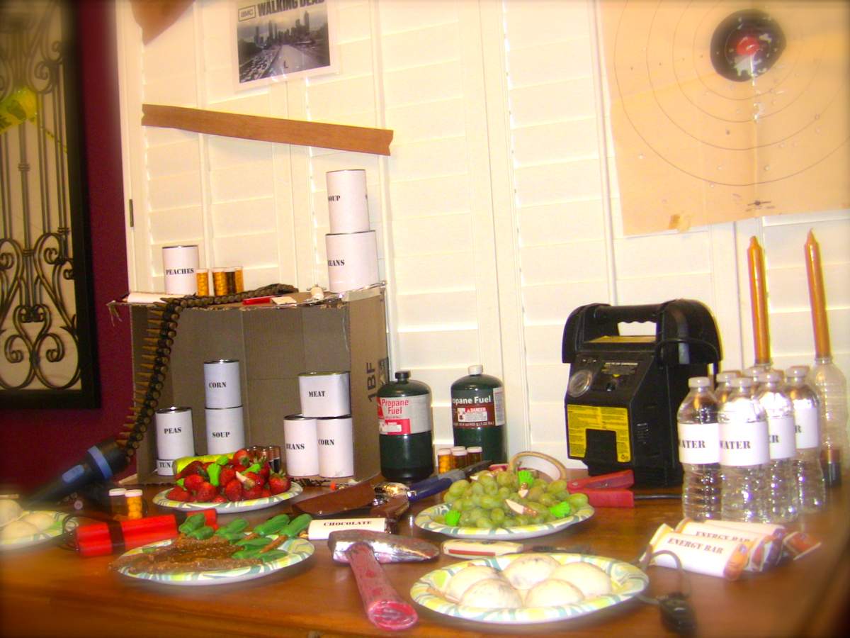 Viewing of the Premiere for the Walking Dead Movie Night Party Ideas ...