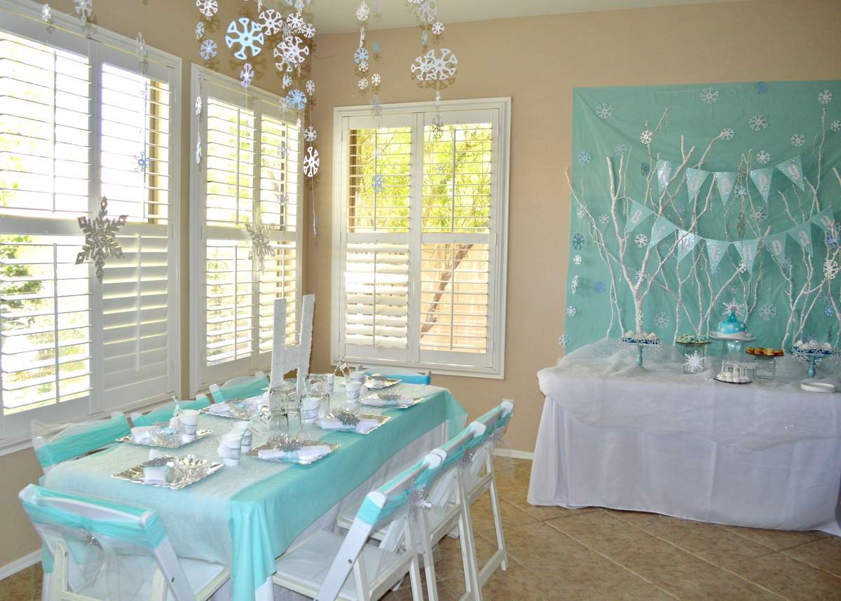 Frozen Elsa Party Birthday Party Ideas | Photo 2 of 28 | Catch My Party