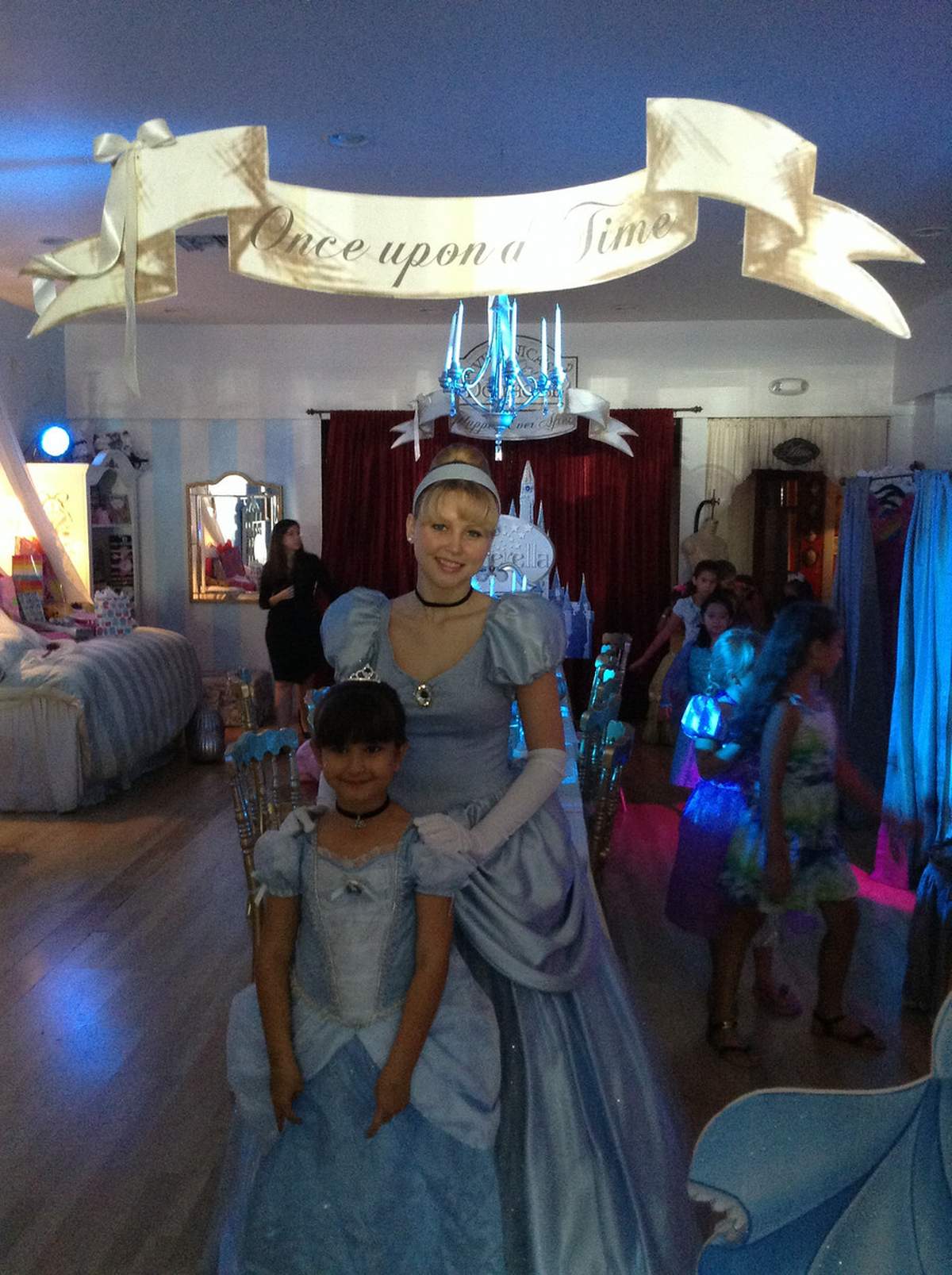 Cinderella Birthday Party Ideas | Photo 12 of 16 | Catch My Party