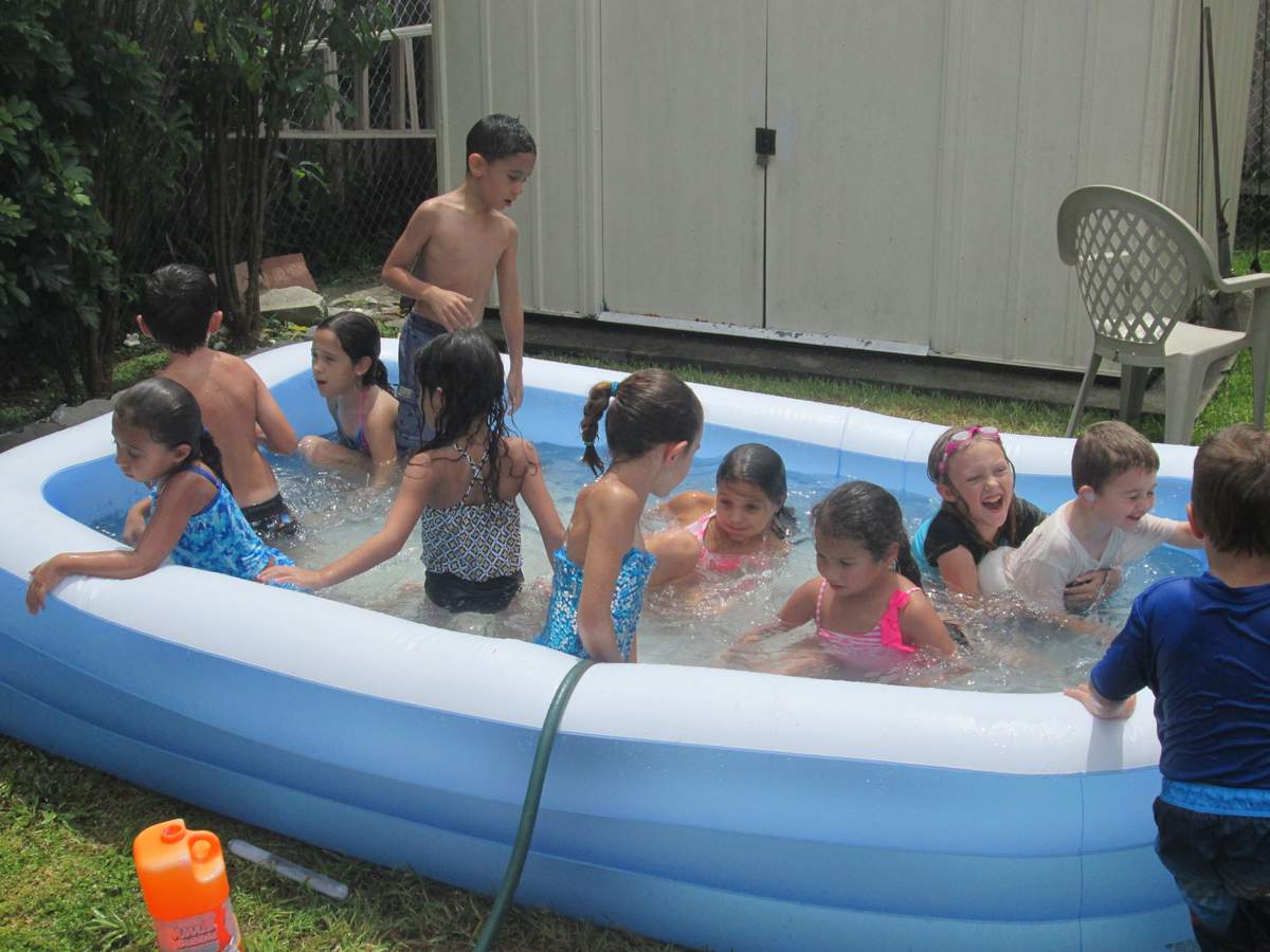 Frozen (Disney) Birthday Party Ideas | Photo 11 of 46 | Catch My Party