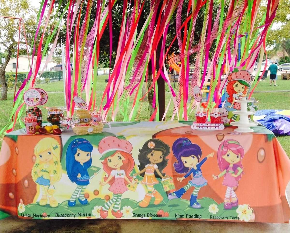 Strawberry Shortcake Birthday Party Ideas | Photo 17 of 17 | Catch My Party