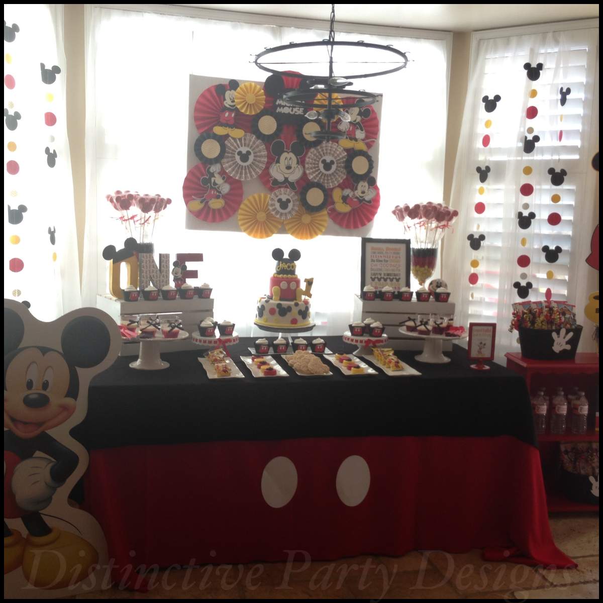 Mickey Mouse Birthday Party Ideas | Photo 1 of 24 | Catch My Party
