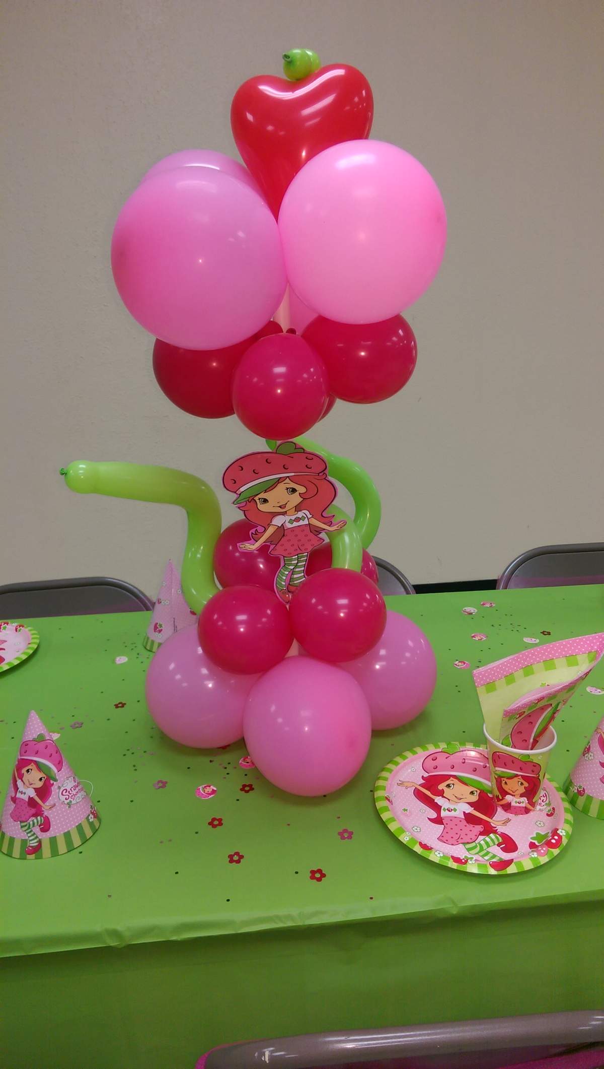 Strawberry Shortcake Birthday Party Ideas | Photo 7 of 39 | Catch My Party