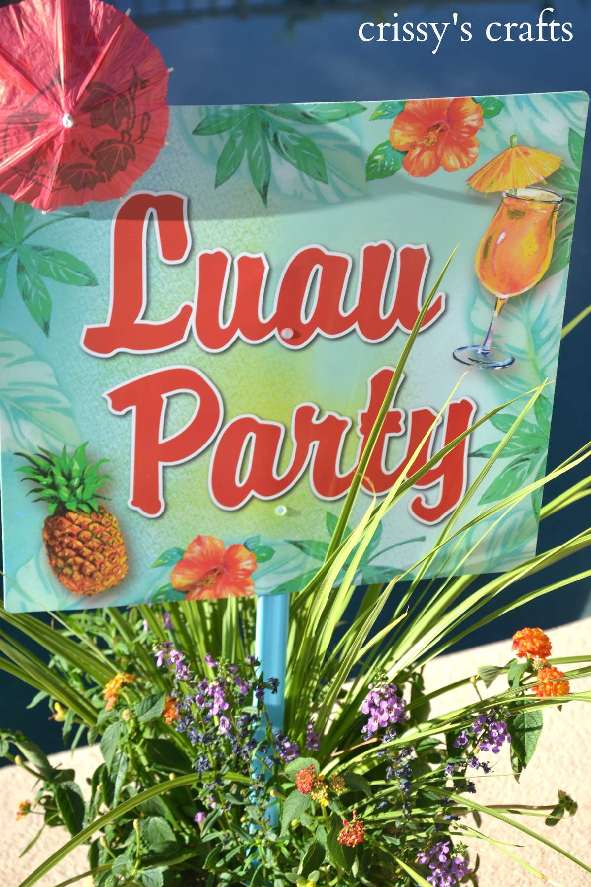 Luau / Hawaiian Summer Party Ideas | Photo 10 of 16 | Catch My Party