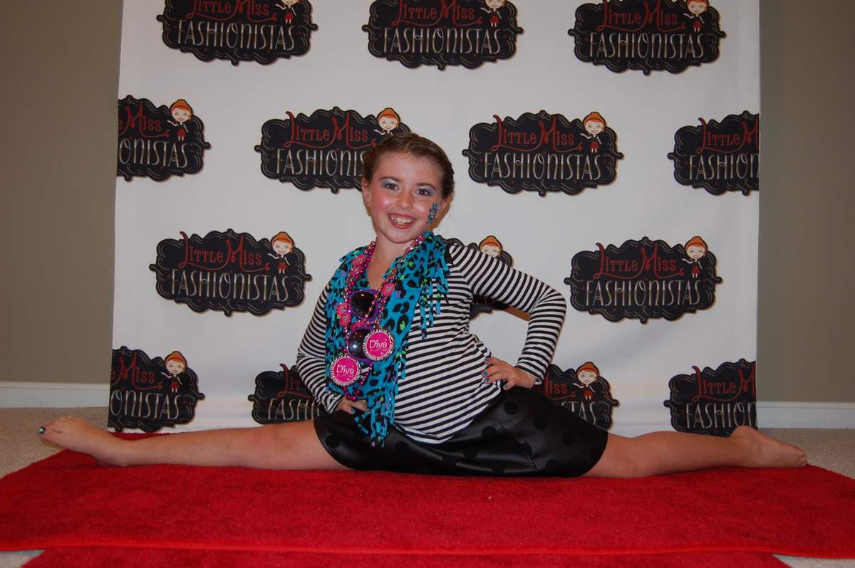 Fashion glamour party with a photo shoot and runway walk Birthday Party ...