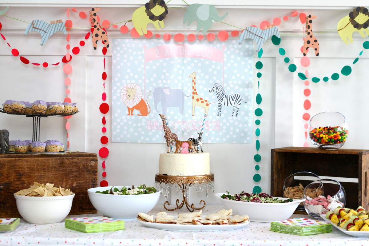 Zoo animals and polka dots Birthday Party Ideas | Photo 2 of 24 | Catch ...