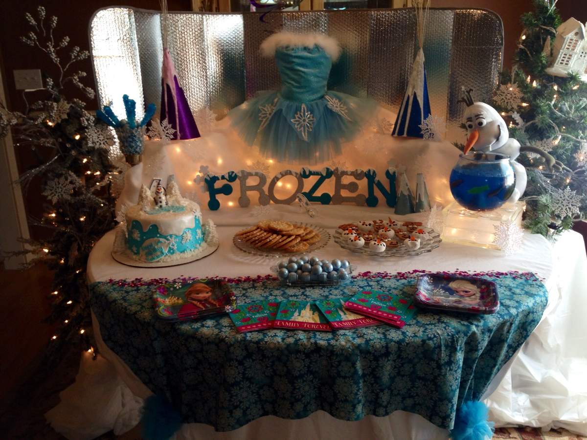 Frozen Party Birthday Party Ideas | Photo 8 of 24 | Catch My Party