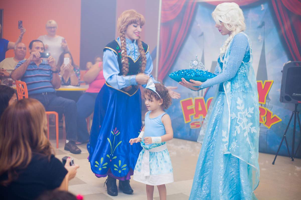 Frozen (Disney) Birthday Party Ideas | Photo 12 of 23 | Catch My Party