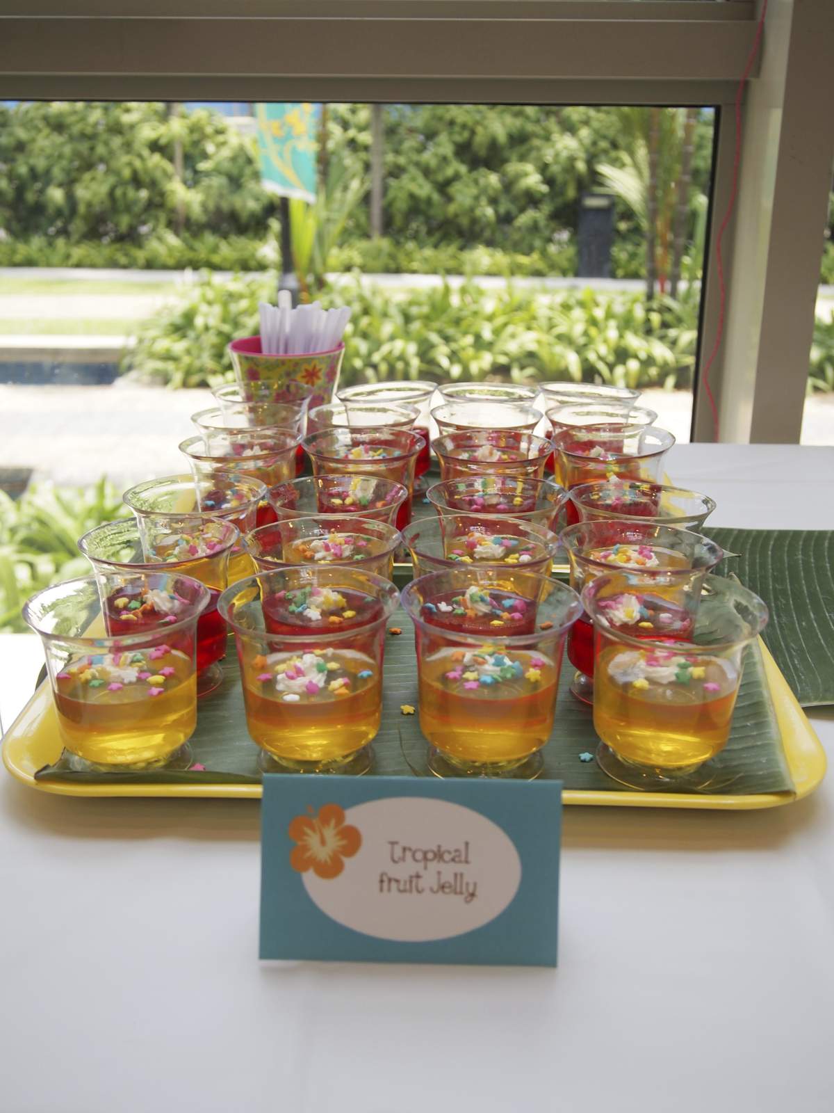 Hawaiian Hula Party Birthday Party Ideas | Photo 1 of 25 | Catch My Party