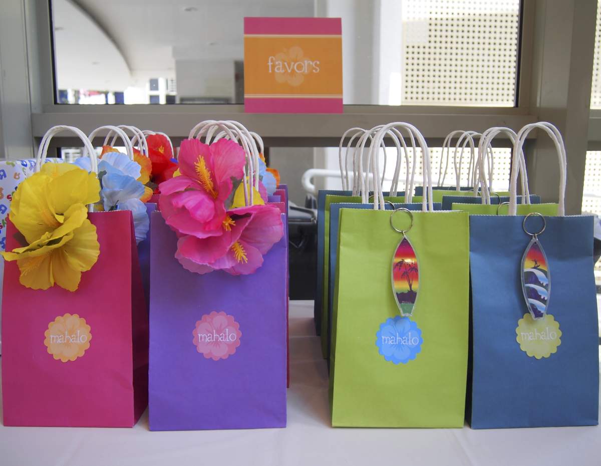 Hawaiian Hula Party Birthday Party Ideas | Photo 6 of 25 | Catch My Party