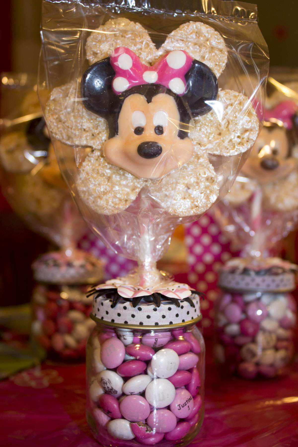 Minnie Mouse Birthday Party Ideas | Photo 9 of 16 | Catch My Party