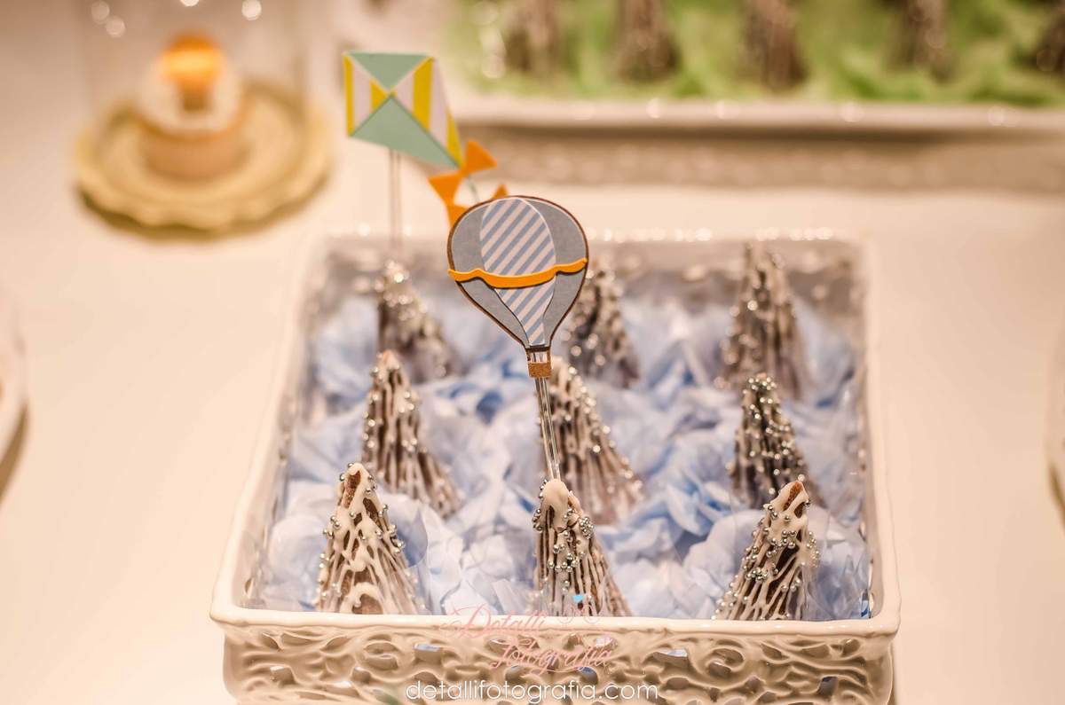 Balloons, kites and windmills Birthday Party Ideas | Photo 6 of 53 ...