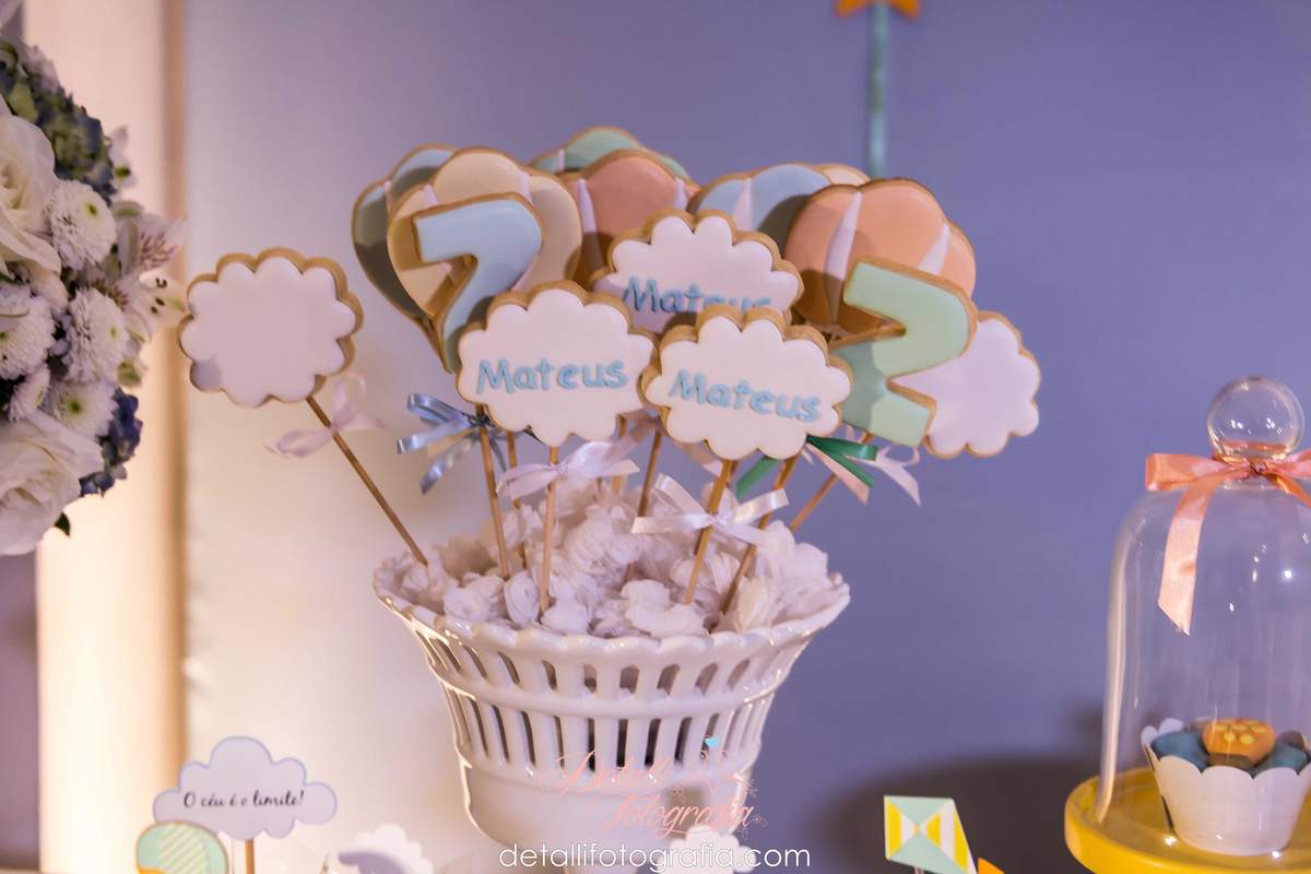 Balloons, kites and windmills Birthday Party Ideas | Photo 6 of 53 ...