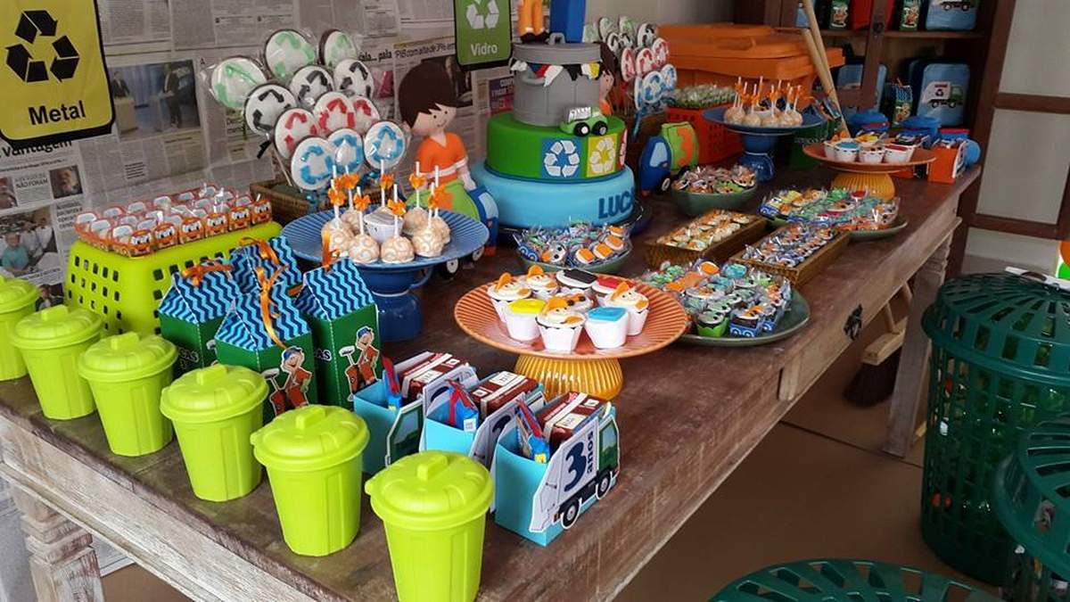 Garbage Truck Birthday Party Ideas | Photo 1 of 16 | Catch My Party