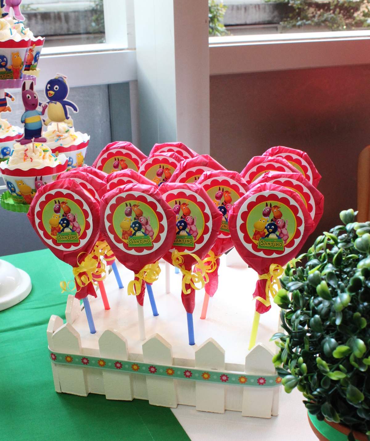 Backyardigans Birthday Party Ideas | Photo 2 of 12 | Catch My Party