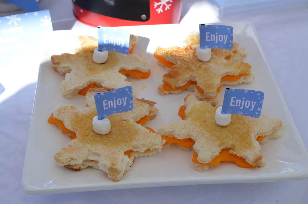 Do You Want To Build A Snowflake Party? Christmas/Holiday Party Ideas ...