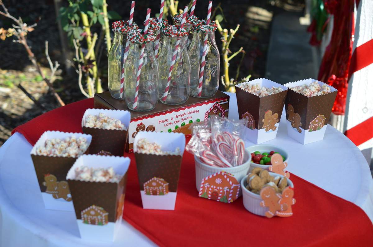 Kid Friendly Gingerbread House Party Christmas/Holiday Party Ideas ...