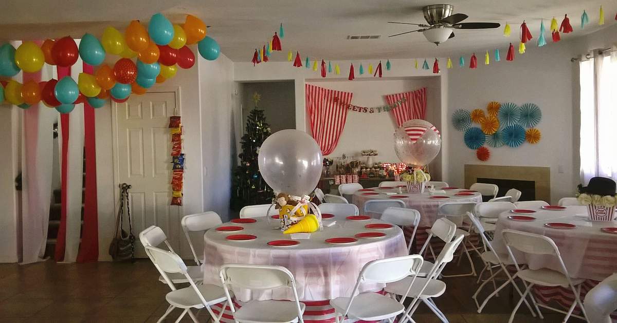 Circus / Carnival Birthday Party Ideas | Photo 2 of 14 | Catch My Party