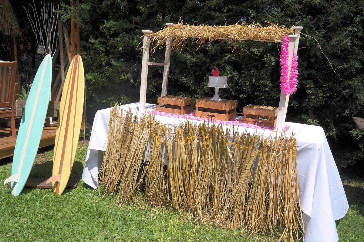 Summer, Aloha Birthday Party Ideas | Photo 26 of 58 | Catch My Party