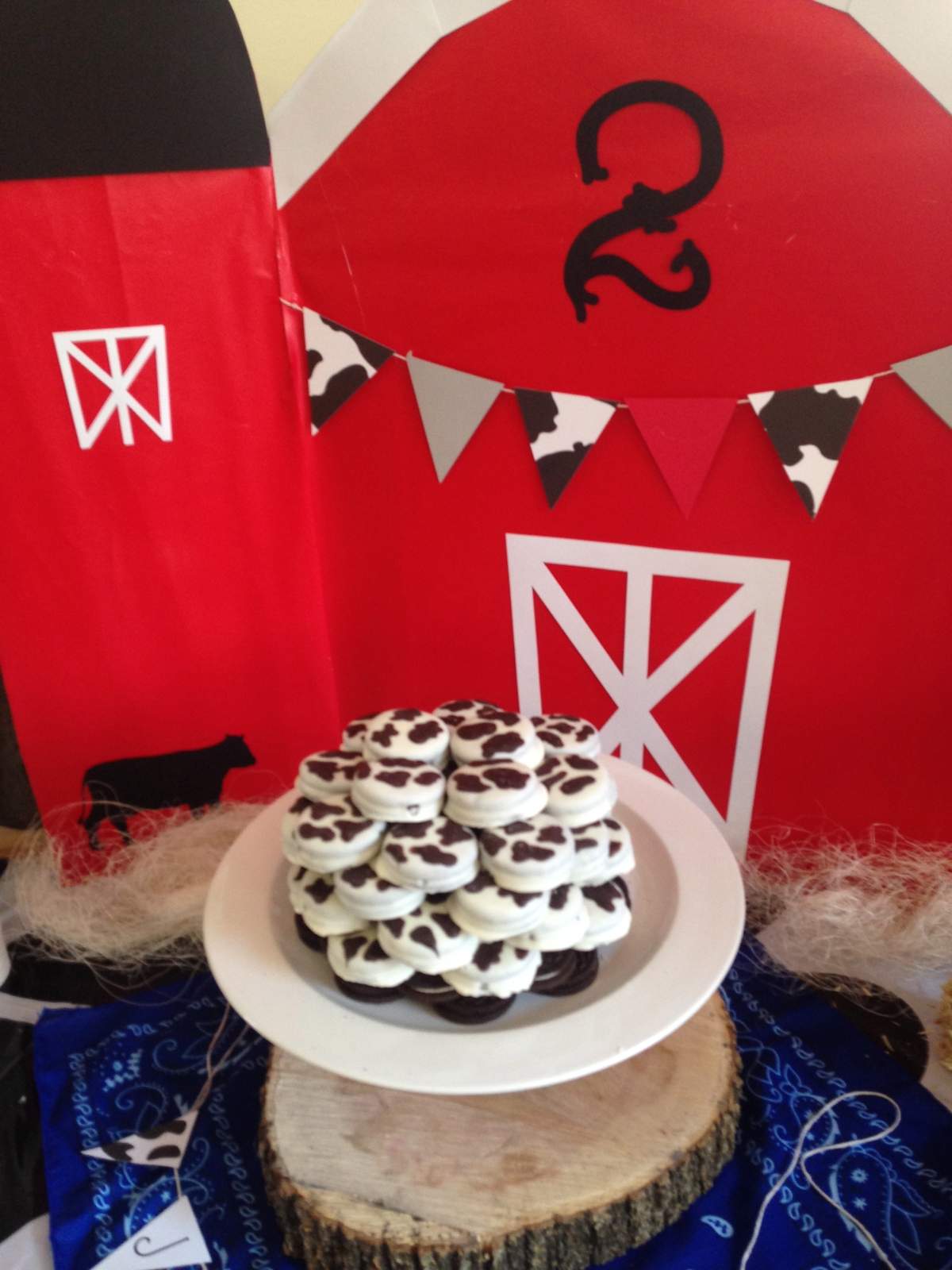 Cow/Farm Birthday Party Ideas | Photo 8 of 20 | Catch My Party