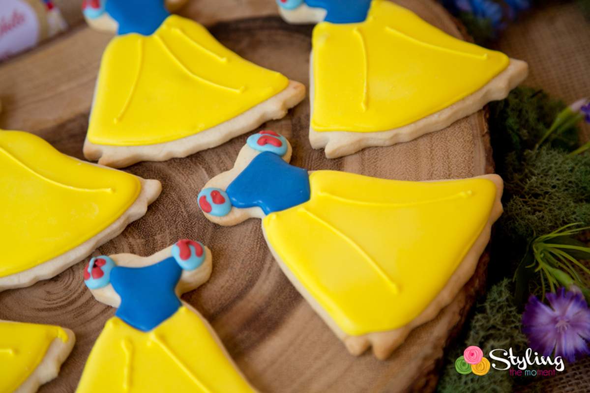 Snow White Birthday Party Ideas | Photo 21 of 43 | Catch My Party