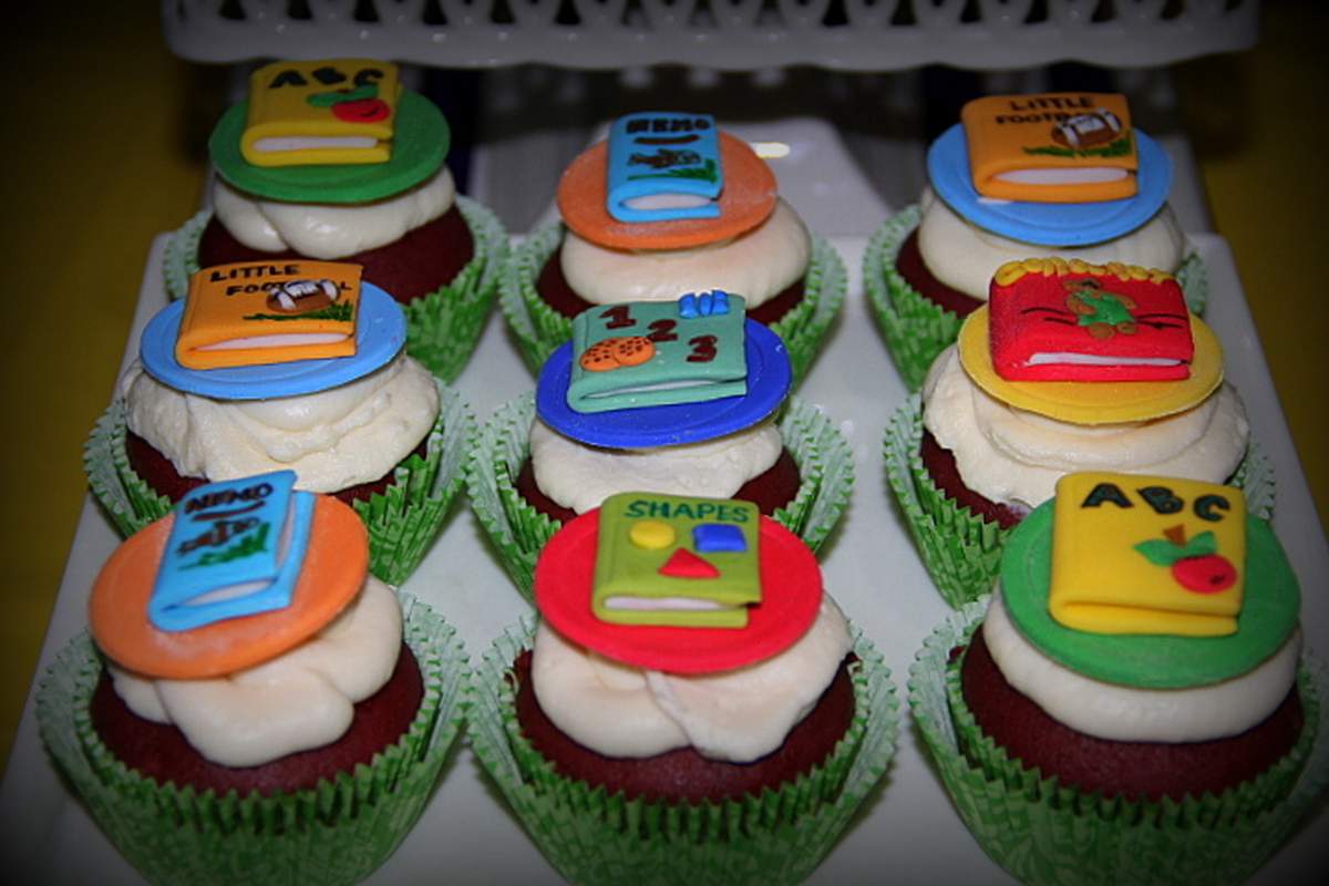 Book themed birthday party Birthday Party Ideas | Photo 2 of 23 | Catch ...