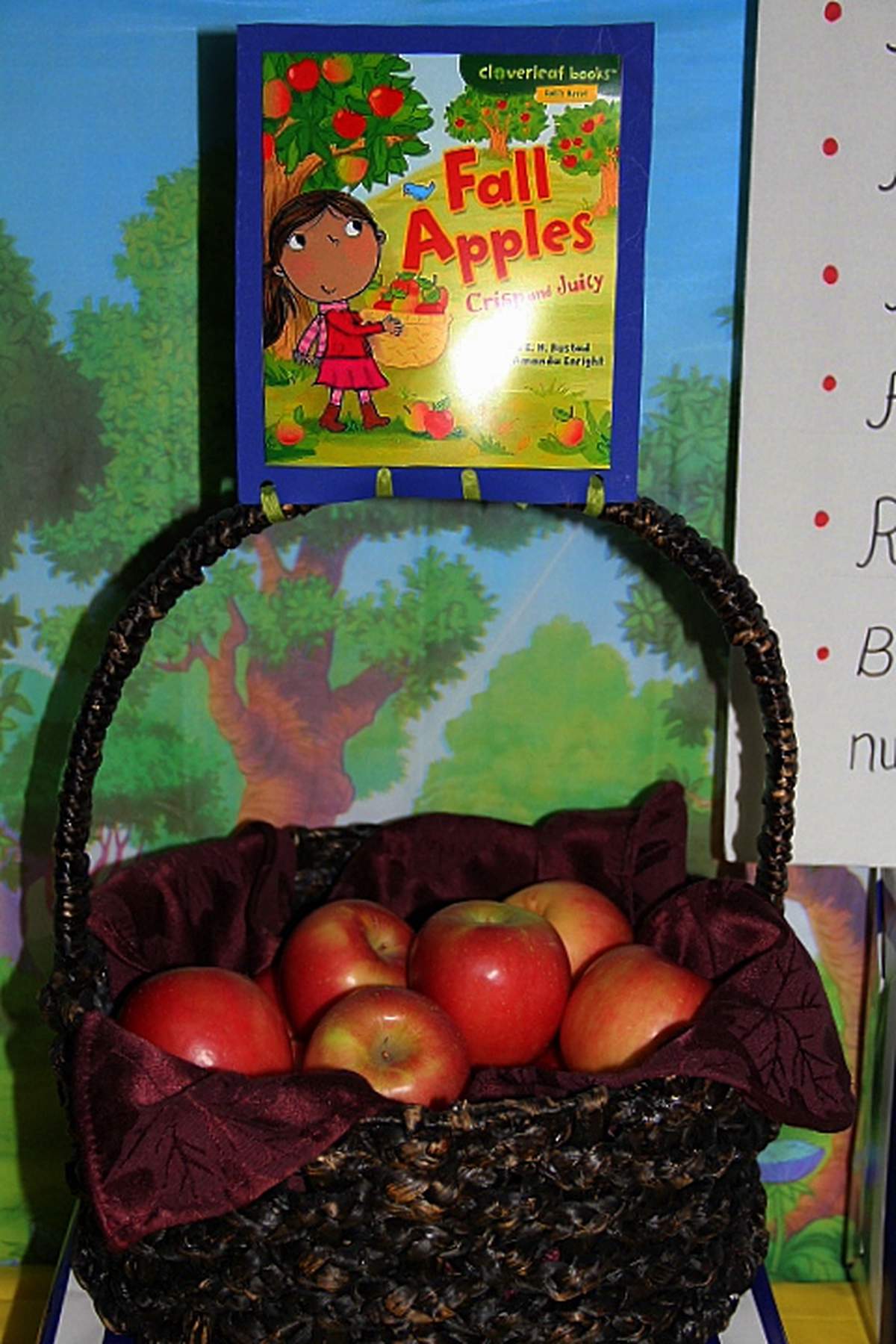 Book themed birthday party Birthday Party Ideas | Photo 2 of 23 | Catch ...